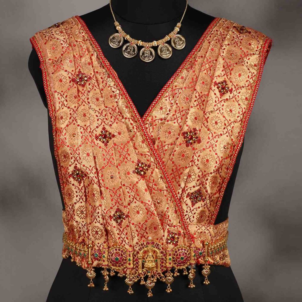 Ravishing Red Advarla - VHAKKAL - The Konkani Bride
